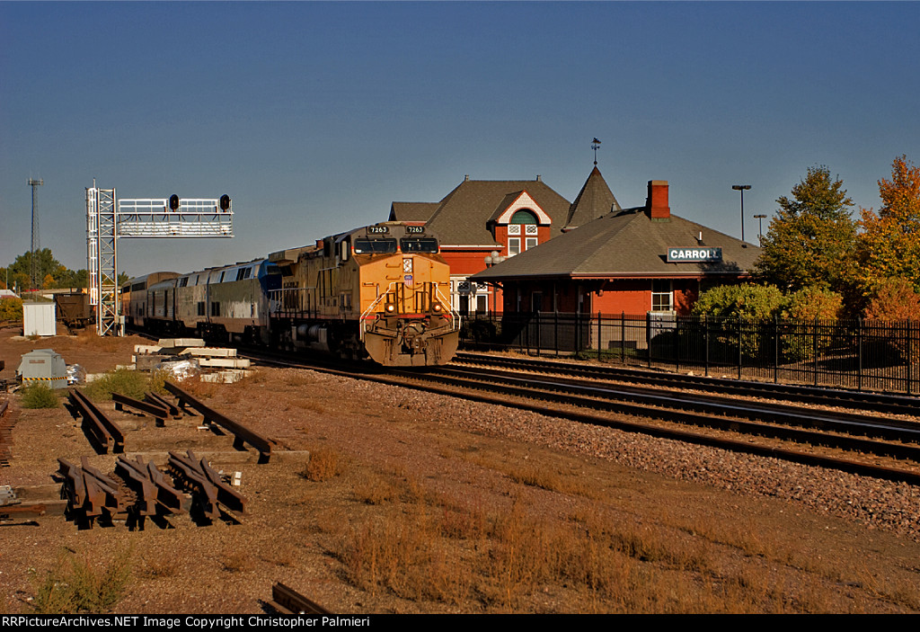 UP 7263 leads Amtrak No. 6(30)